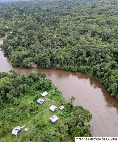 Guyane. Le transport scolaire fluvial reprendra lundi aux Trois Sauts ...